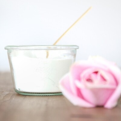 Homemade Natural Rose Milk Bath Recipe