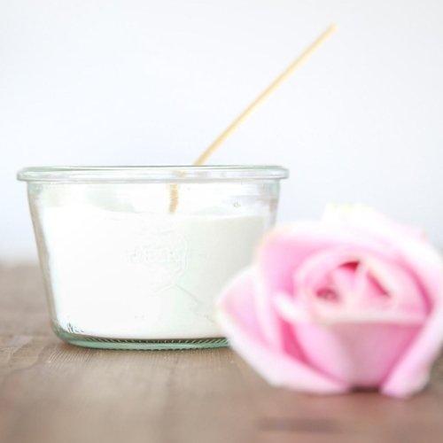 Homemade Natural Rose Milk Bath Recipe
