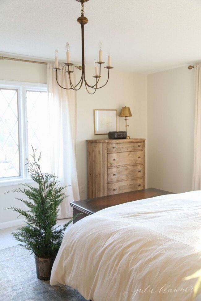 15 Warm and Cozy Winter Decor Ideas | Julie Blanner