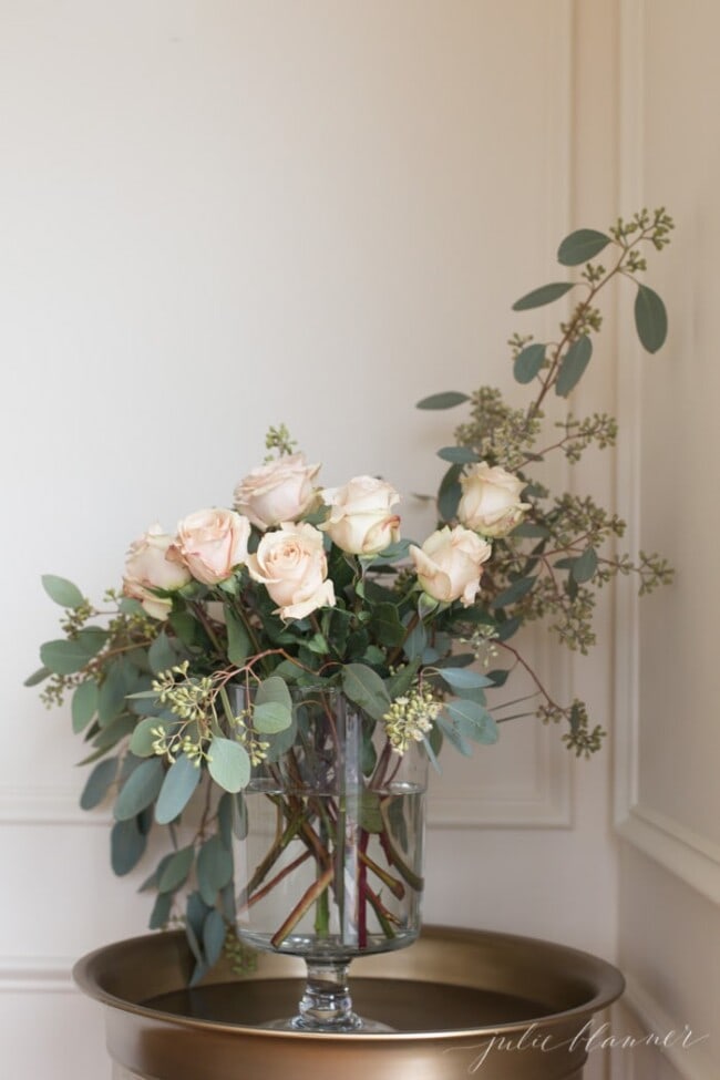 12 of the Prettiest Simple Flower Bouquets | Julie Blanner