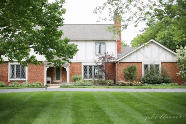 Tudor Paint Colors | An Updated Palette for Your Tudor Home