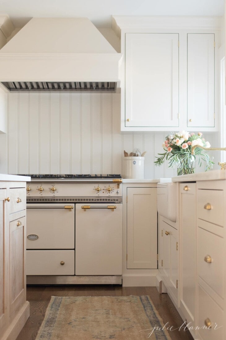 Modern Masters Dead Flat | Julie Blanner