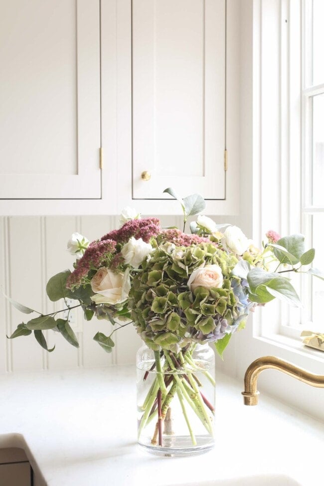 Flower Vase {The Best Vases for Every Occasion and Flower Arrangement}