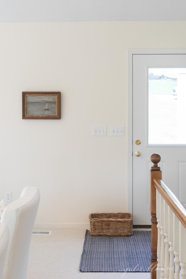 Clean House (How to Design and Maintain a Clean Home)