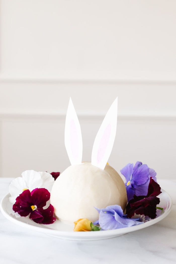 Easter Bunny Cheese Ball | Julie Blanner