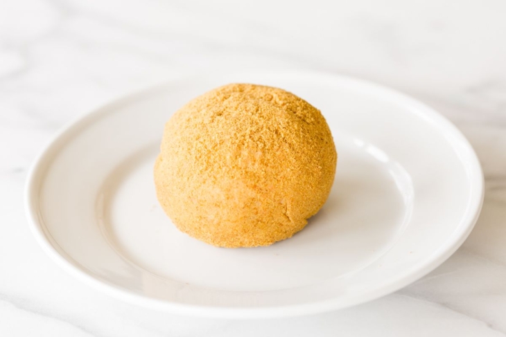 Easter Bunny Cheese Ball | Julie Blanner