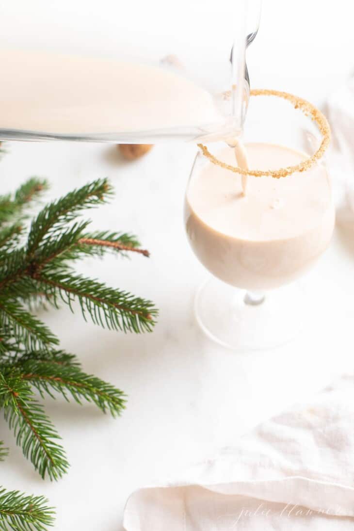 Oatmeal Cookie Cocktail | Incredible Cookie Flavored Dessert Cocktail