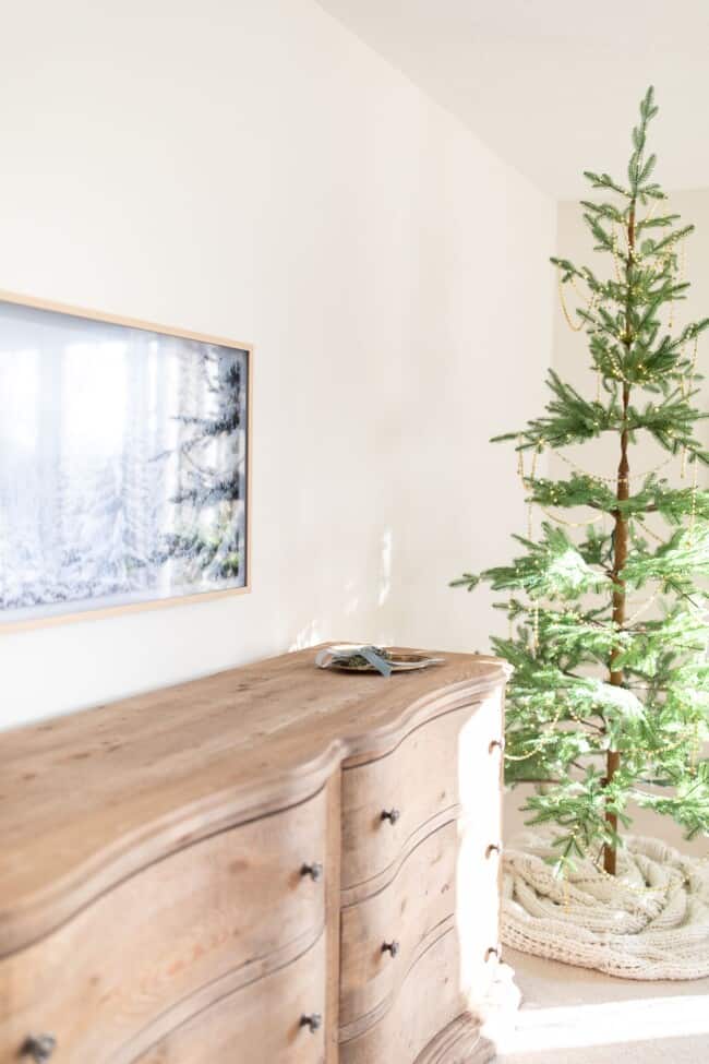 Sparse Christmas Tree Shopping and Decorating Guide | Julie Blanner