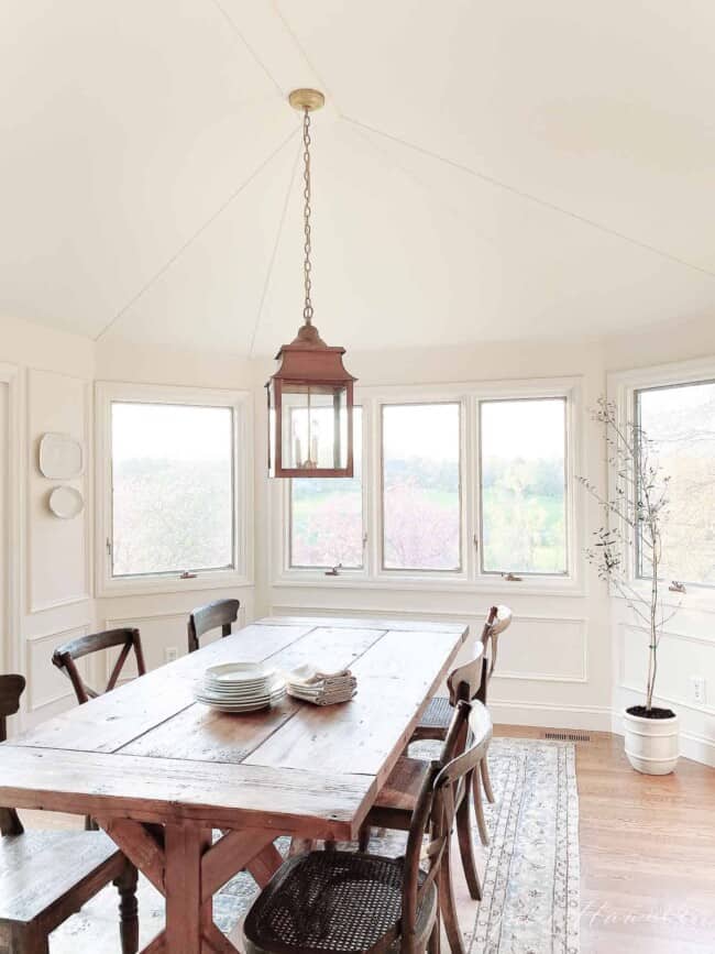 Five Steps Towards a Minimalist Aesthetic at Home | Julie Blanner