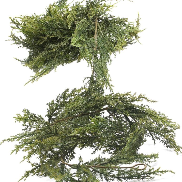 Cedar Garland Guide | Julie Blanner