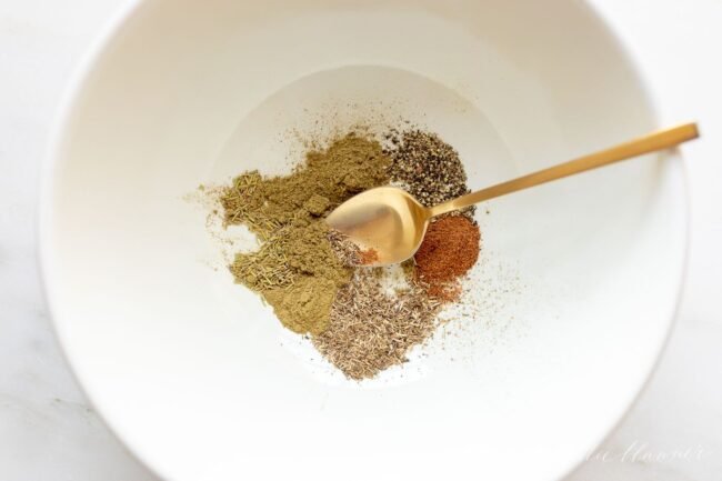 Easy Homemade Chicken Seasoning Blend | Julie Blanner