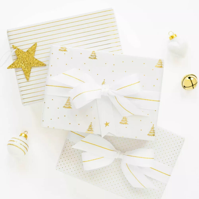 Simple + Creative Christmas Wrapping Ideas | Julie Blanner